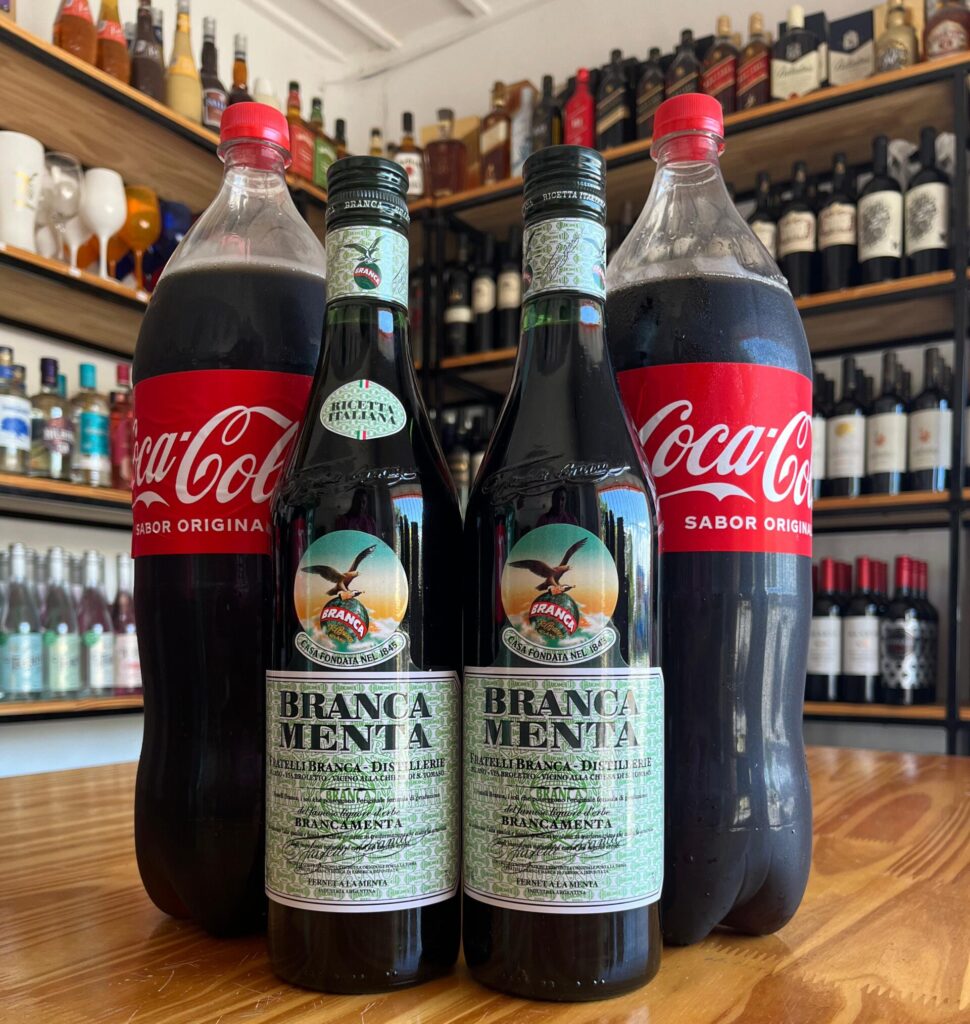 2 FERNET MENTA 750cc + 2 COCA COLAS 2.5 – Kiosco Van Van